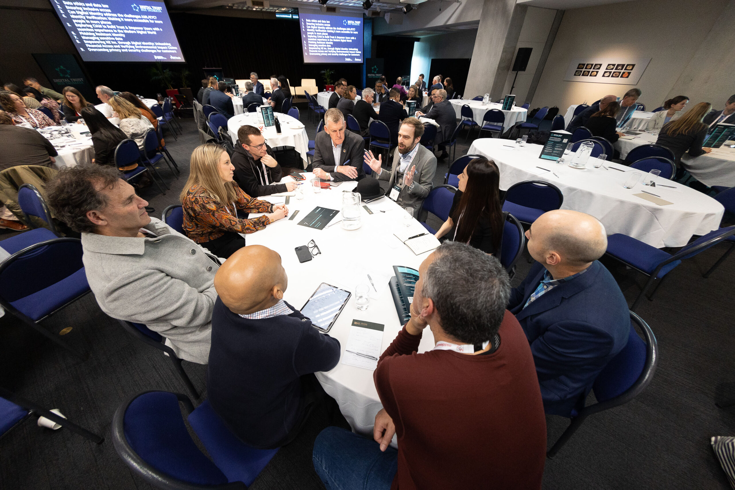 Hui Photo Gallery - AI Hackathon