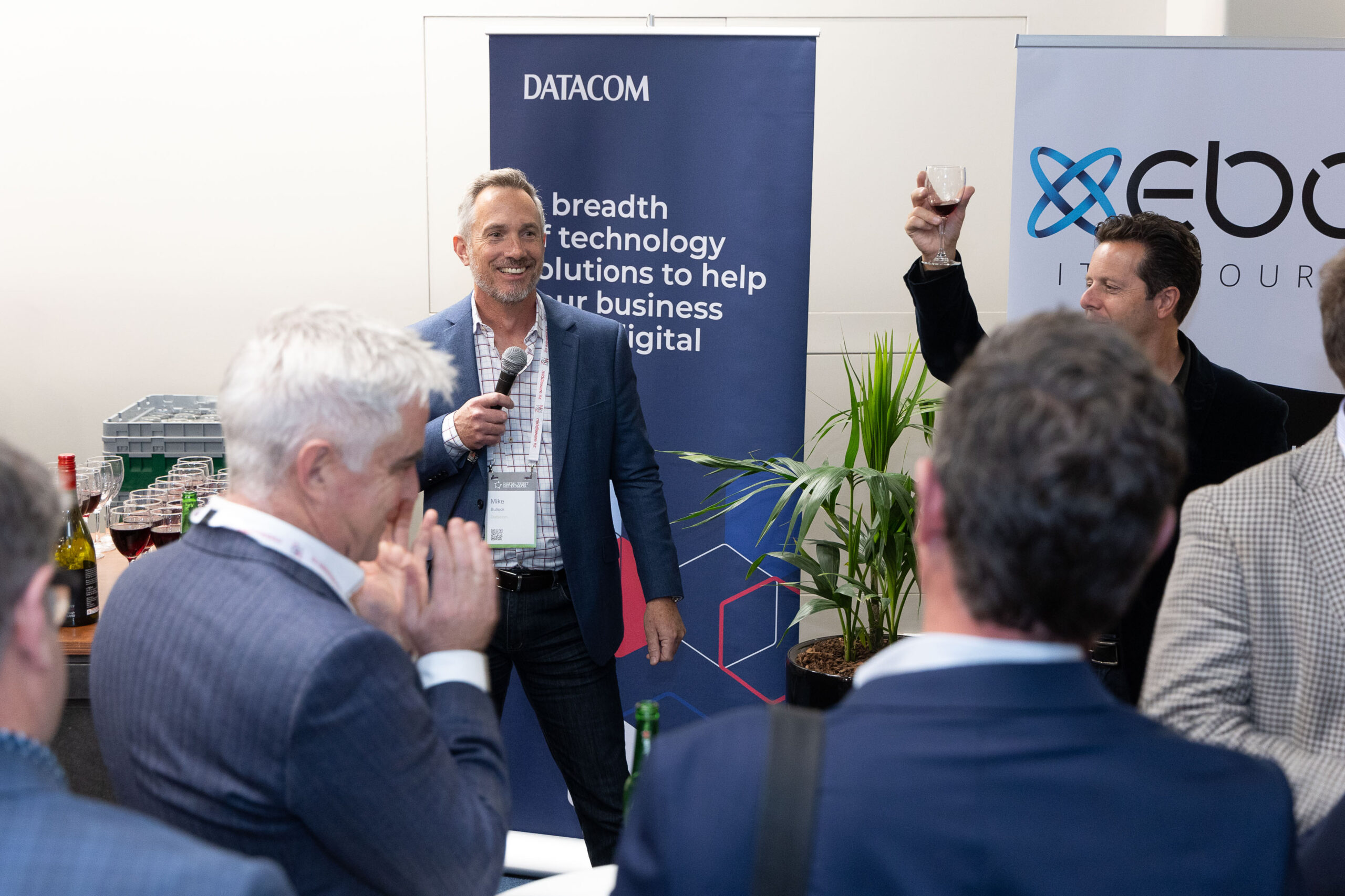 Hui Photo Gallery - AI Hackathon